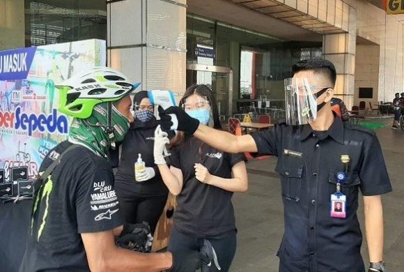 Home - Mangga 2 Square